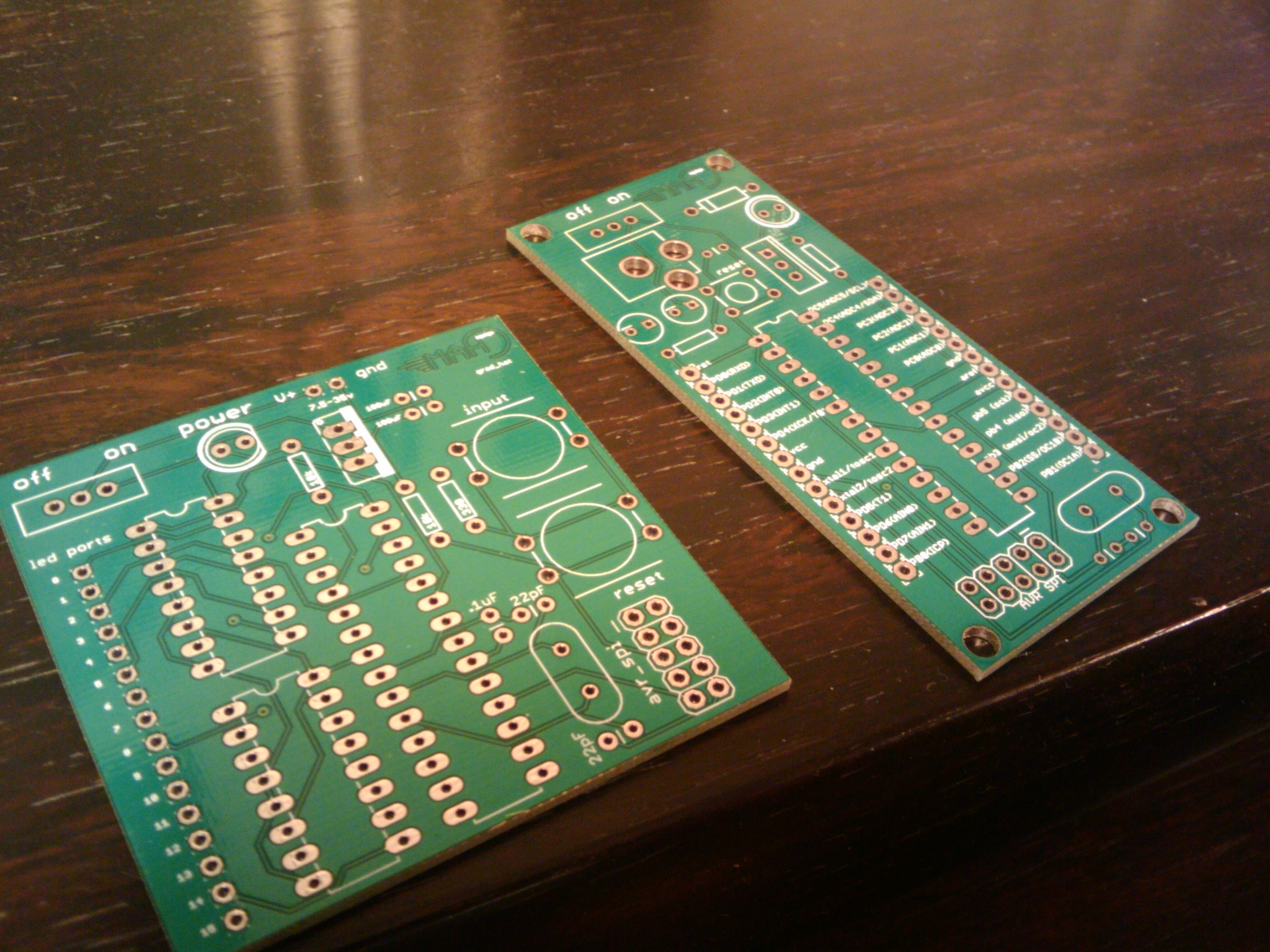 Mitchel Humpherys Atmega8 Bare Bones Dev Board Mitchel Humpherys Atmega8 Bare Bones Dev Board